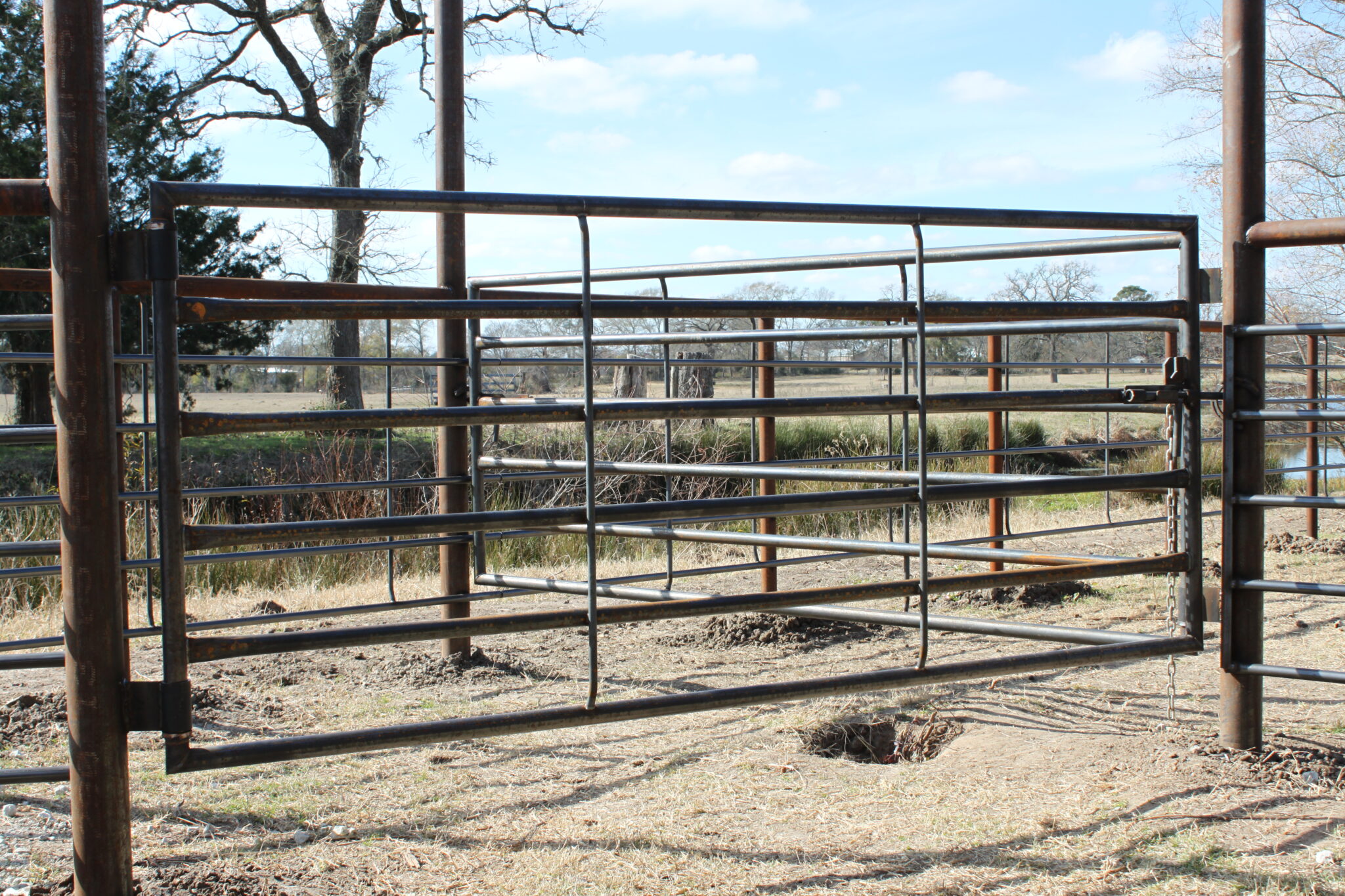 Continuous Fence Panels | Tough Bar Fence | TX